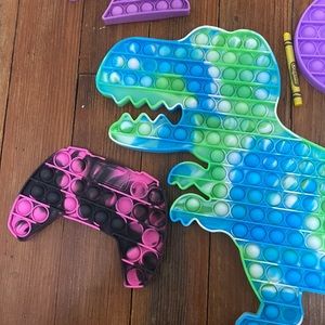 pop it | Toys | Pop It Large Bundle Of 5 Popits All 5 Included New ...